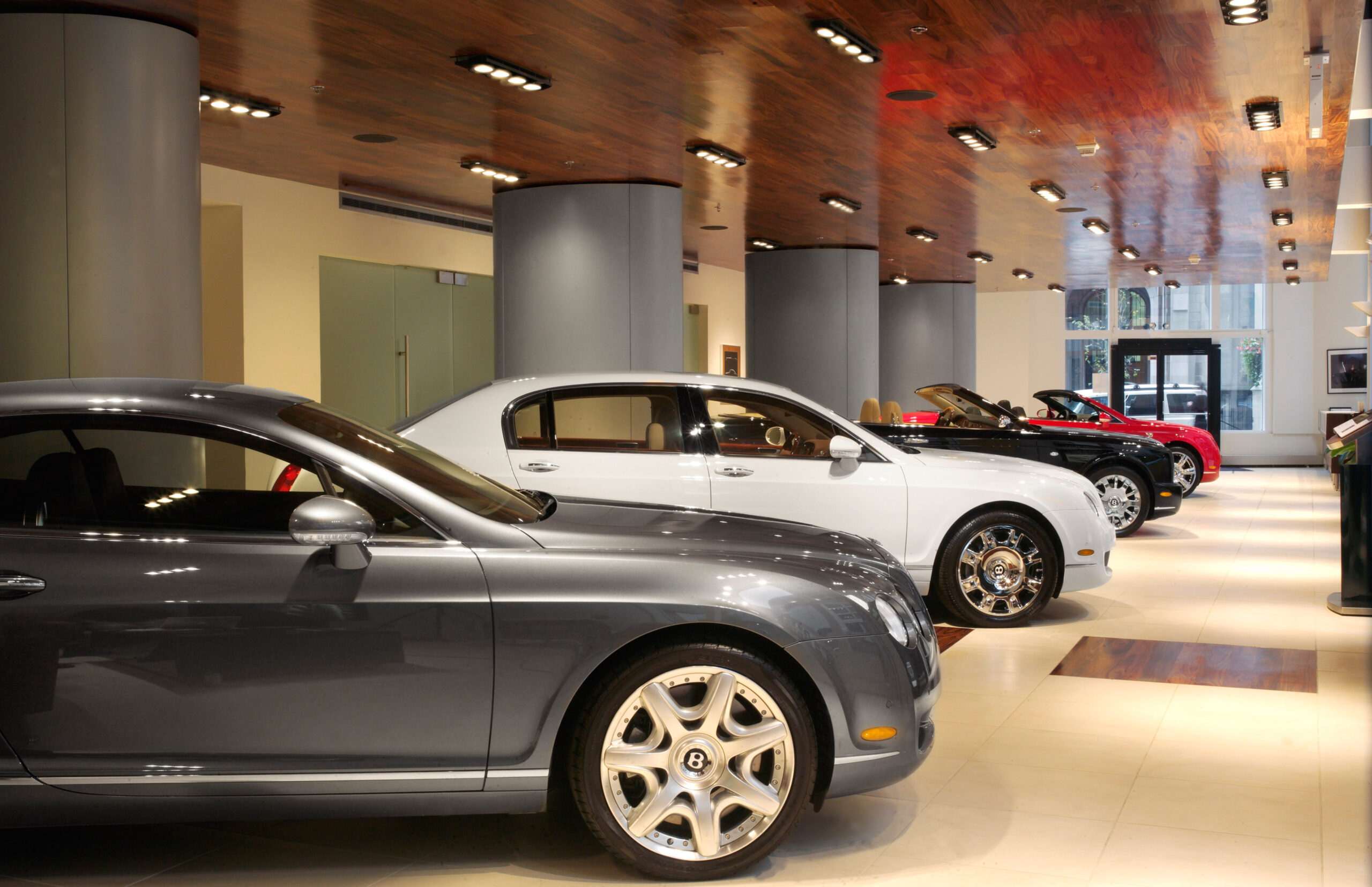 Bentley Showroom - DMAC Architecture & Interiors